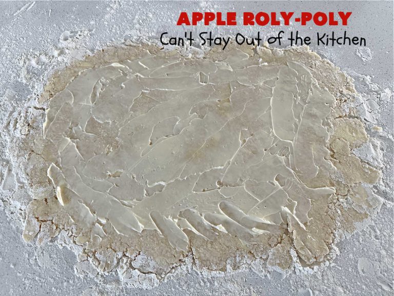 Apple Roly-Poly – Can't Stay Out of the Kitchen