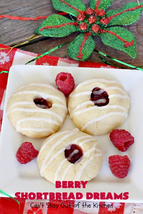 Berry Shortbread Dreams – Can't Stay Out of the Kitchen