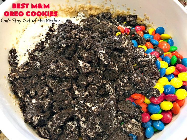 Best M&M Oreo Cookies – Can't Stay Out of the Kitchen