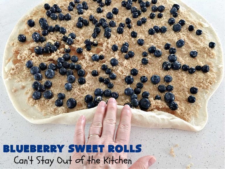 Blueberry Sweet Rolls – Can't Stay Out of the Kitchen