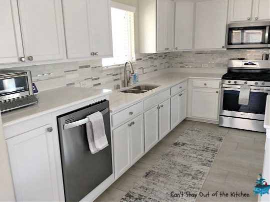 My Kitchen – Can't Stay Out of the Kitchen