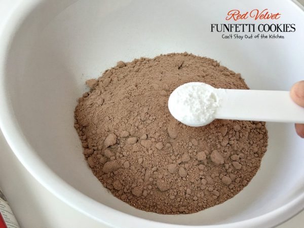 Red Velvet Funfetti Cookies – Can't Stay Out of the Kitchen