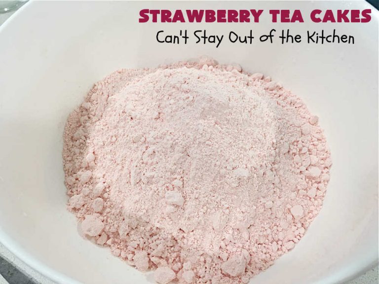 Strawberry Tea Cakes – Can't Stay Out of the Kitchen